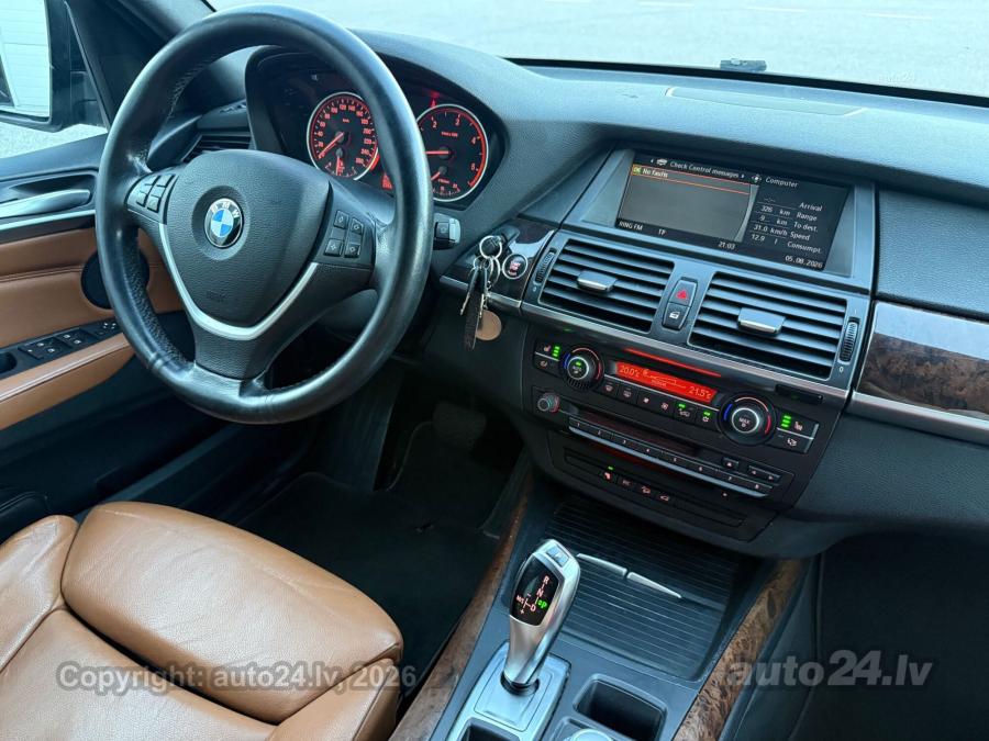 Черный БМВ Х5 2009 в Тарту, объемом двигателя 3.00 л и пробегом 394 тыс. км за 7800 €, фото 16 на AUTOMOTO.COM.LV