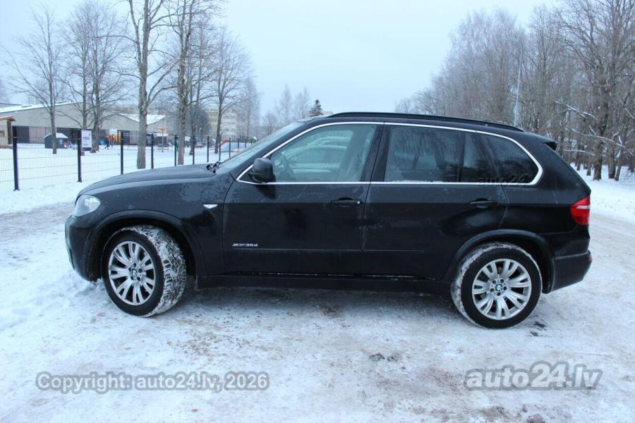 Black BMW X5 2010 in Tallinn, with an engine capacity of 3.00 L and mileage of 344 thousand km for 10900 €, photo 6 on AUTOMOTO.COM.LV