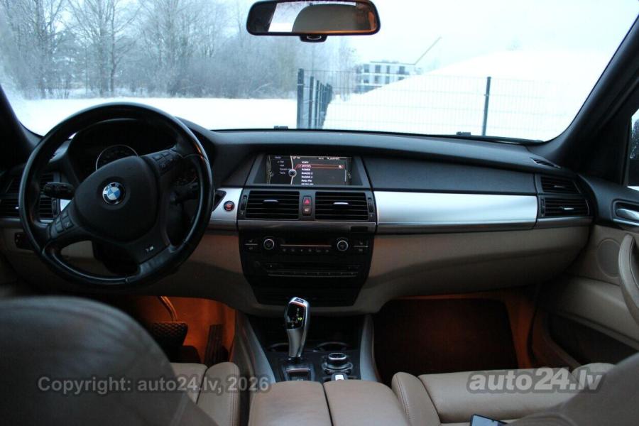 Black BMW X5 2010 in Tallinn, with an engine capacity of 3.00 L and mileage of 344 thousand km for 10900 €, photo 12 on AUTOMOTO.COM.LV