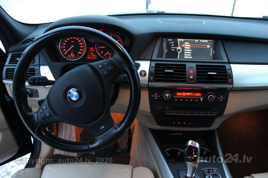 Black BMW X5 2010 in Tallinn, with an engine capacity of 3.00 L and mileage of 344 thousand km for 10900 €, photo 14 on AUTOMOTO.COM.LV