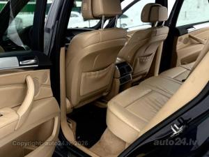 Melns BMW X5 2010 Tallina, ar dzinēja tilpumu 3.00 L un nobraukumu 225 tūkst. km par 10499 €, foto 17 vietnē AUTOMOTO.COM.LV