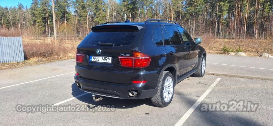 Black BMW X5 2010 in Tallinn, with an engine capacity of 3.00 L and mileage of 350 thousand km for 10500 €, photo 2 on AUTOMOTO.COM.LV