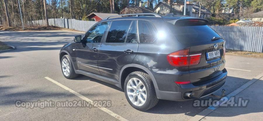 Black BMW X5 2010 in Tallinn, with an engine capacity of 3.00 L and mileage of 350 thousand km for 10500 €, photo 5 on AUTOMOTO.COM.LV