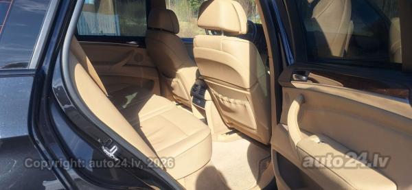 Melns BMW X5 2010 Tallina, ar dzinēja tilpumu 3.00 L un nobraukumu 350 tūkst. km par 10500 €, foto 11 vietnē AUTOMOTO.COM.LV