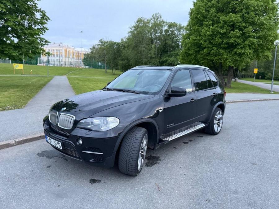 Melns BMW X5 2011 Narva, ar dzinēja tilpumu 0.00 L un nobraukumu 294 tūkst. km par 11499 €, foto 15 vietnē AUTOMOTO.COM.LV