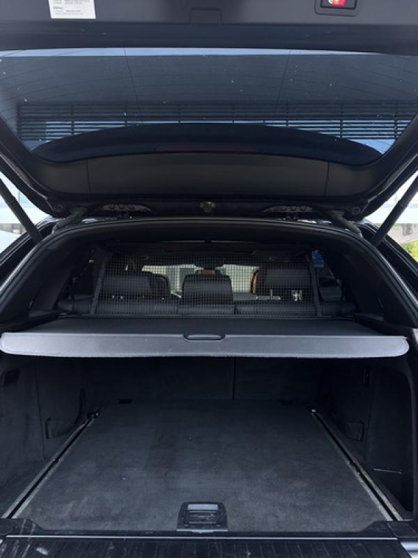 Black BMW X5 2011 in Tallinn, with an engine capacity of 3.00 L and mileage of 289 thousand km for 13500 €, photo 7 on AUTOMOTO.COM.LV