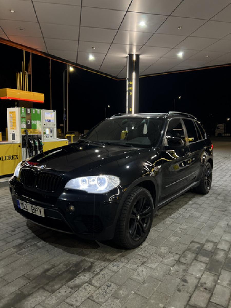 Melns BMW X5 2011 Mardu, ar dzinēja tilpumu 0.00 L un nobraukumu 242 tūkst. km par 11000 €, foto 1 vietnē AUTOMOTO.COM.LV