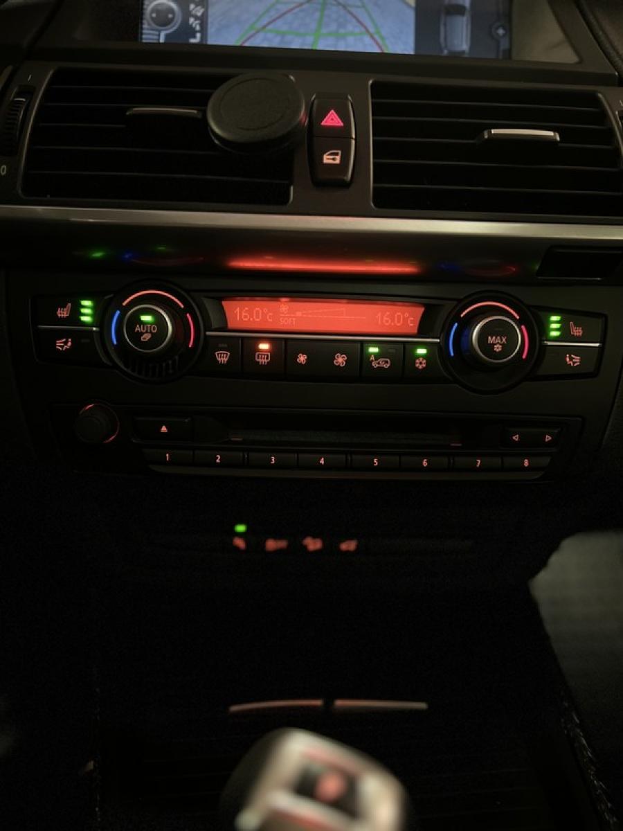 Black BMW X5 2011 in Maardu, with an engine capacity of 0.00 L and mileage of 242 thousand km for 11000 €, photo 20 on AUTOMOTO.COM.LV