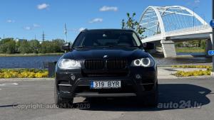 Melns BMW X5 2012 Pērnava, ar dzinēja tilpumu 3.00 L un nobraukumu 305 tūkst. km par 10200 €, foto 3 vietnē AUTOMOTO.COM.LV