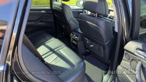 Melns BMW X5 2012 Pērnava, ar dzinēja tilpumu 3.00 L un nobraukumu 305 tūkst. km par 10200 €, foto 14 vietnē AUTOMOTO.COM.LV