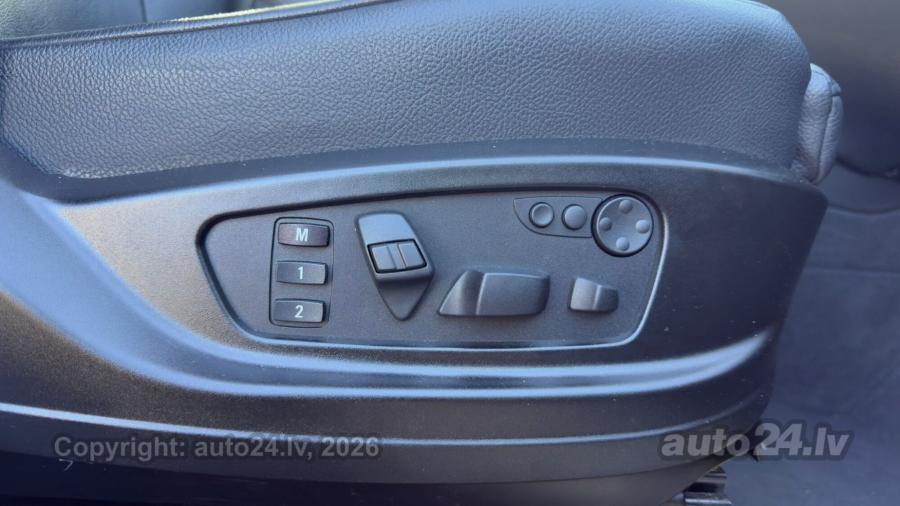 Melns BMW X5 2012 Pērnava, ar dzinēja tilpumu 3.00 L un nobraukumu 305 tūkst. km par 10200 €, foto 16 vietnē AUTOMOTO.COM.LV