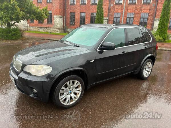Черный БМВ Х5 2012 в Таллин, объемом двигателя 3.00 л и пробегом 371 тыс. км за 12600 €, фото 1 на AUTOMOTO.COM.LV