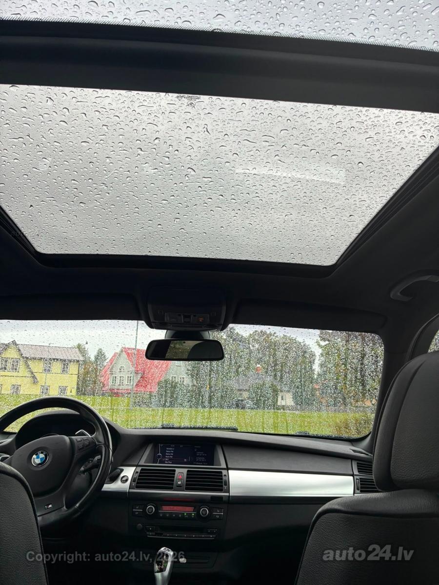 Black BMW X5 2012 in Tallinn, with an engine capacity of 3.00 L and mileage of 371 thousand km for 12600 €, photo 6 on AUTOMOTO.COM.LV