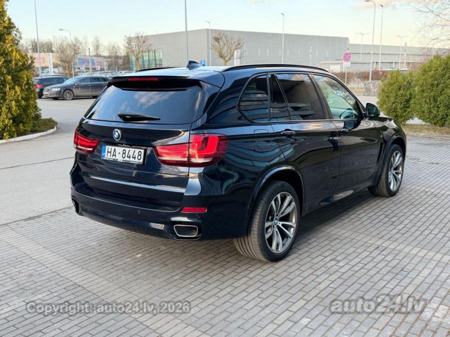Melns BMW X5 2015 Rīga, ar dzinēja tilpumu 3.00 L un nobraukumu 221 tūkst. km par 22900 €, foto 4 vietnē AUTOMOTO.COM.LV