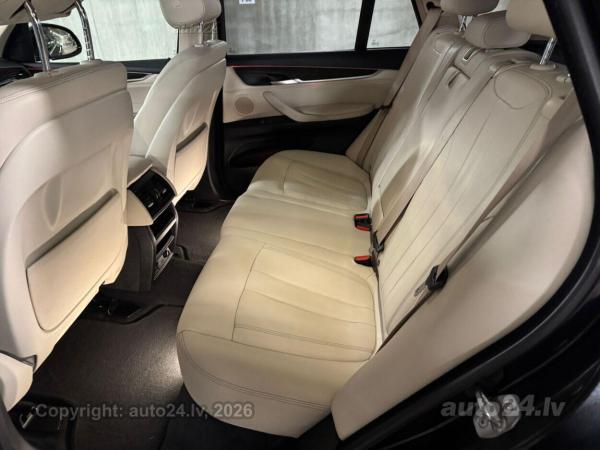Melns BMW X5 2016 Tallina, ar dzinēja tilpumu 3.00 L un nobraukumu 233 tūkst. km par 18995 €, foto 8 vietnē AUTOMOTO.COM.LV