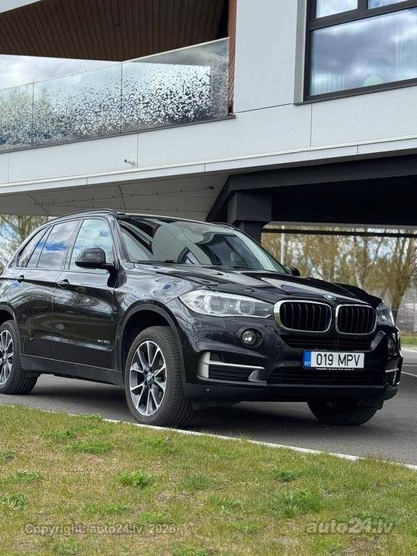 Black BMW X5 2016 in Tallinn, with an engine capacity of 3.00 L and mileage of 241 thousand km for 21999 €, photo 1 on AUTOMOTO.COM.LV