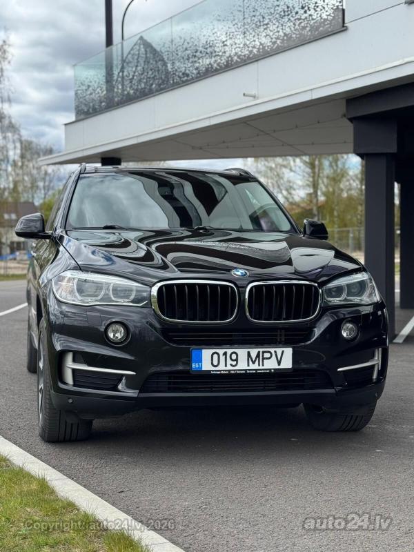 Black BMW X5 2016 in Tallinn, with an engine capacity of 3.00 L and mileage of 241 thousand km for 21999 €, photo 3 on AUTOMOTO.COM.LV
