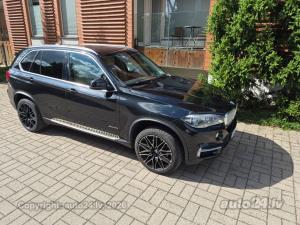 Melns BMW X5 2016 Tartu, ar dzinēja tilpumu 3.00 L un nobraukumu 200 tūkst. km par 23000 €, foto 5 vietnē AUTOMOTO.COM.LV