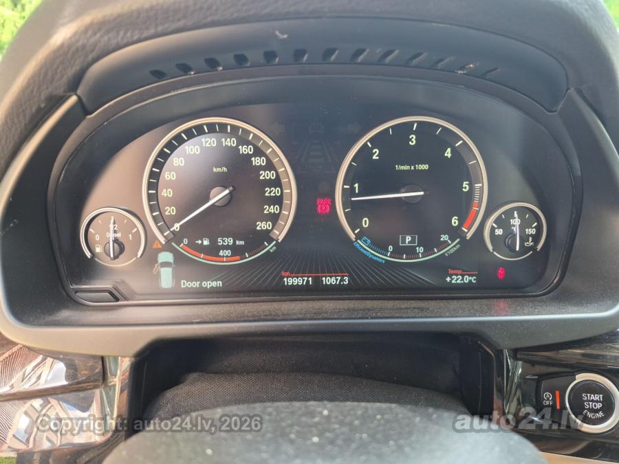 Melns BMW X5 2016 Tartu, ar dzinēja tilpumu 3.00 L un nobraukumu 200 tūkst. km par 23000 €, foto 9 vietnē AUTOMOTO.COM.LV