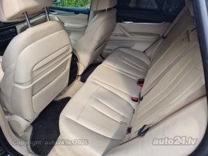 Melns BMW X5 2016 Tartu, ar dzinēja tilpumu 3.00 L un nobraukumu 200 tūkst. km par 23000 €, foto 11 vietnē AUTOMOTO.COM.LV