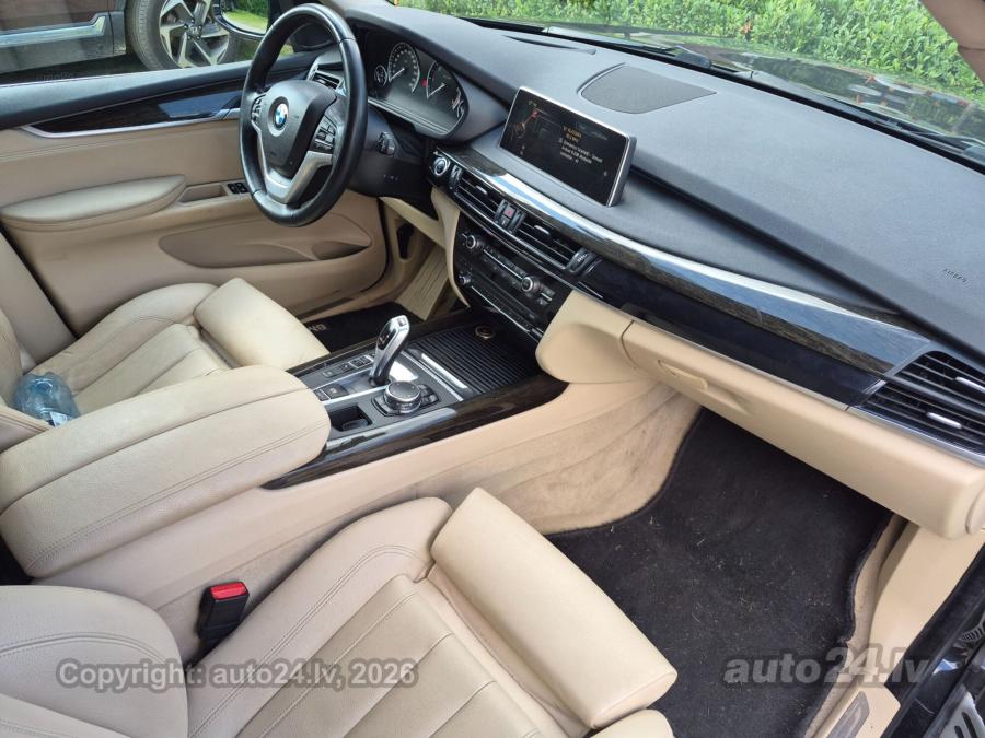 Melns BMW X5 2016 Tartu, ar dzinēja tilpumu 3.00 L un nobraukumu 200 tūkst. km par 23000 €, foto 12 vietnē AUTOMOTO.COM.LV