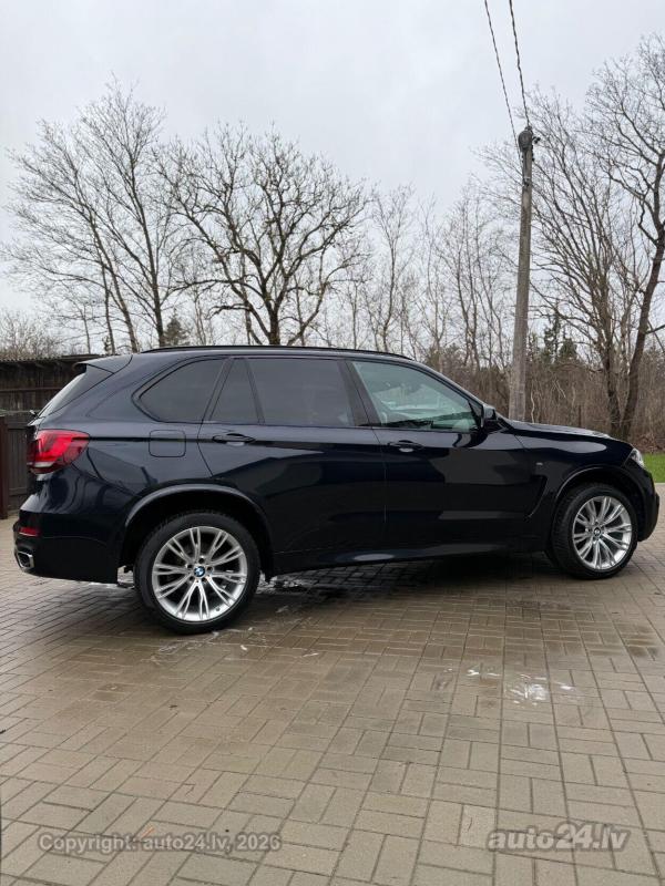 Melns BMW X5 2017 Tallina, ar dzinēja tilpumu 3.00 L un nobraukumu 143 tūkst. km par 27900 €, foto 4 vietnē AUTOMOTO.COM.LV