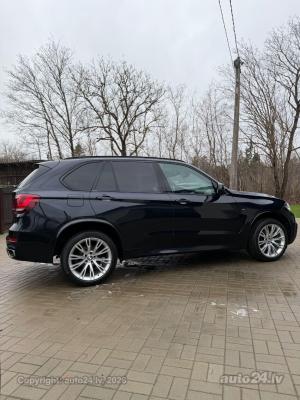 Melns BMW X5 2017 Tallina, ar dzinēja tilpumu 3.00 L un nobraukumu 143 tūkst. km par 27900 €, foto 4 vietnē AUTOMOTO.COM.LV