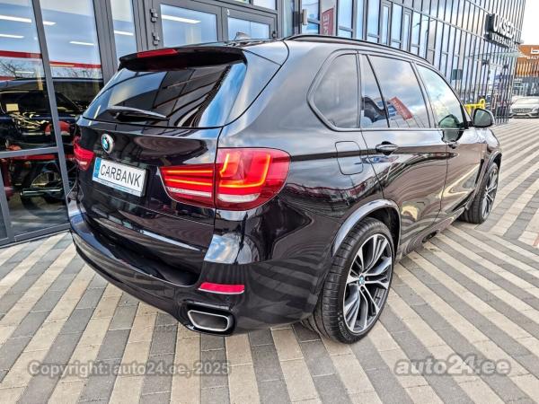 Black BMW X5 2018 in Tallinn, with an engine capacity of 3.00 L and mileage of 174 thousand km for 30990 €, photo 6 on AUTOMOTO.COM.LV