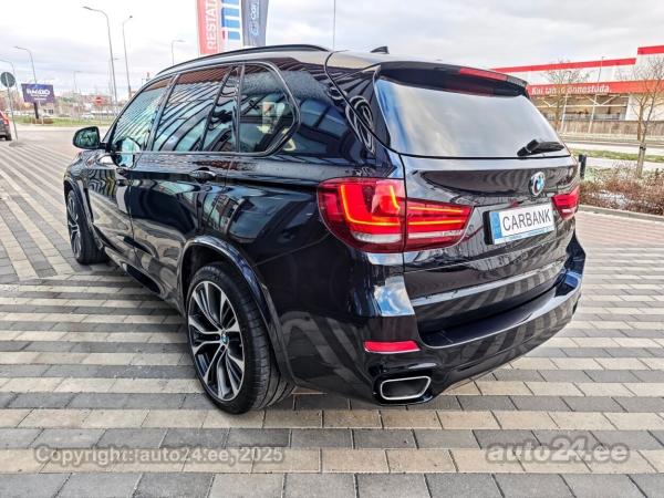 Black BMW X5 2018 in Tallinn, with an engine capacity of 3.00 L and mileage of 174 thousand km for 30990 €, photo 7 on AUTOMOTO.COM.LV