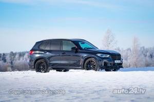 Black BMW X5 2018 in Tallinn, with an engine capacity of 3.00 L and mileage of 170 thousand km for 45000 €, photo 2 on AUTOMOTO.COM.LV