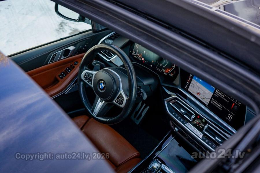 Black BMW X5 2018 in Tallinn, with an engine capacity of 3.00 L and mileage of 170 thousand km for 45000 €, photo 18 on AUTOMOTO.COM.LV