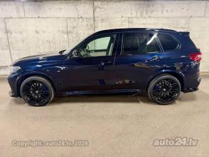 Black BMW X5 2018 in Tallinn, with an engine capacity of 3.00 L and mileage of 124 thousand km for 44995 €, photo 22 on AUTOMOTO.COM.LV