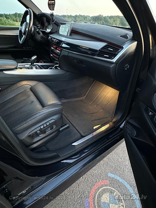 Melns BMW X5 2018 Tallina, ar dzinēja tilpumu 3.00 L un nobraukumu 170 tūkst. km par 32400 €, foto 7 vietnē AUTOMOTO.COM.LV