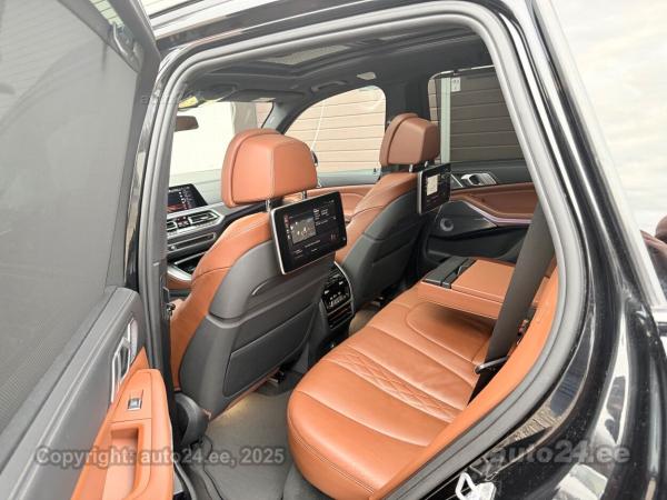 Melns BMW X5 2019 Veru, ar dzinēja tilpumu 3.00 L un nobraukumu 196 tūkst. km par 43800 €, foto 11 vietnē AUTOMOTO.COM.LV