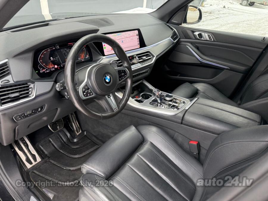 Black BMW X5 2019 in Tallinn, with an engine capacity of 3.00 L and mileage of 256 thousand km for 39900 €, photo 7 on AUTOMOTO.COM.LV