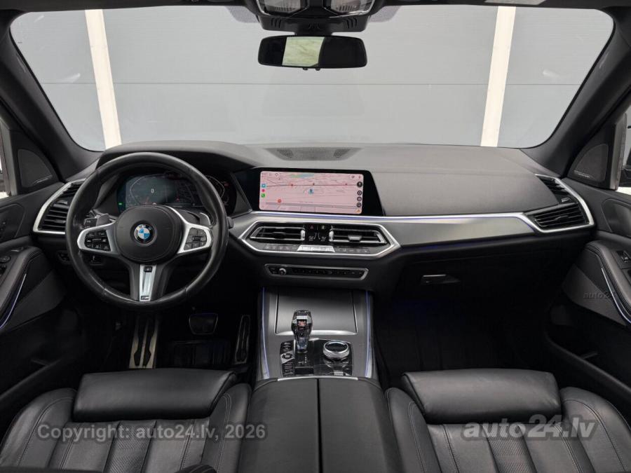 Black BMW X5 2019 in Tallinn, with an engine capacity of 3.00 L and mileage of 256 thousand km for 39900 €, photo 8 on AUTOMOTO.COM.LV