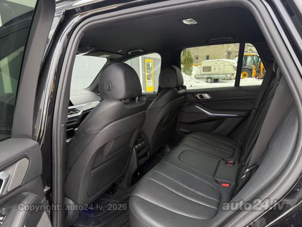 Melns BMW X5 2019 Tallina, ar dzinēja tilpumu 3.00 L un nobraukumu 256 tūkst. km par 39900 €, foto 11 vietnē AUTOMOTO.COM.LV