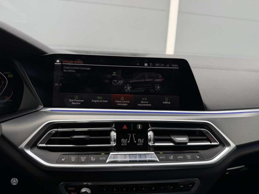 Melns BMW X5 2019 Tallina, ar dzinēja tilpumu 3.00 L un nobraukumu 256 tūkst. km par 39800 €, foto 23 vietnē AUTOMOTO.COM.LV