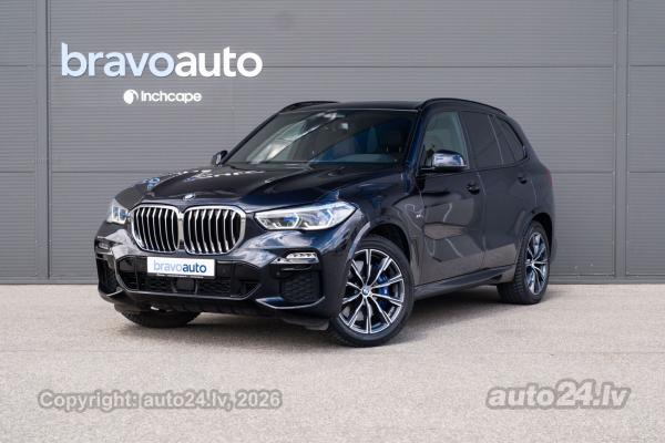 Black BMW X5 2019 in Tartu, with an engine capacity of 3.00 L and mileage of 143 thousand km for 46900 €, photo 1 on AUTOMOTO.COM.LV
