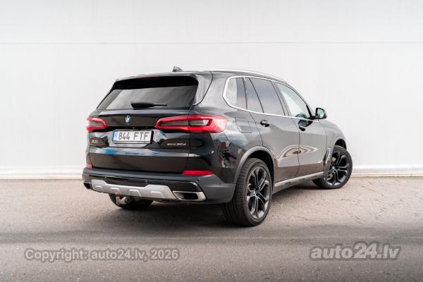 Melns BMW X5 2019 Tartu, ar dzinēja tilpumu 3.00 L un nobraukumu 314 tūkst. km par 27900 €, foto 6 vietnē AUTOMOTO.COM.LV