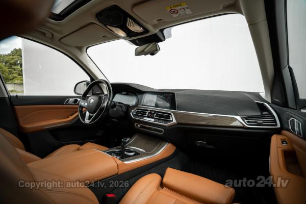 Melns BMW X5 2019 Tartu, ar dzinēja tilpumu 3.00 L un nobraukumu 314 tūkst. km par 27900 €, foto 7 vietnē AUTOMOTO.COM.LV