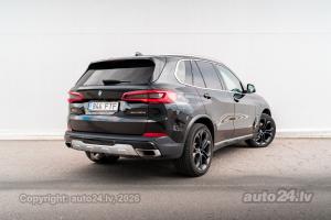 Melns BMW X5 2019 Tartu, ar dzinēja tilpumu 3.00 L un nobraukumu 314 tūkst. km par 27900 €, foto 7 vietnē AUTOMOTO.COM.LV