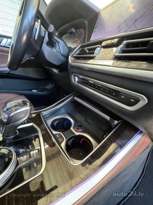 Black BMW X5 2019 in Tallinn, with an engine capacity of 3.00 L and mileage of 174 thousand km for 38900 €, photo 9 on AUTOMOTO.COM.LV