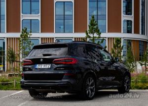 Melns BMW X5 2019 Tallina, ar dzinēja tilpumu 3.00 L un nobraukumu 107 tūkst. km par 52900 €, foto 5 vietnē AUTOMOTO.COM.LV