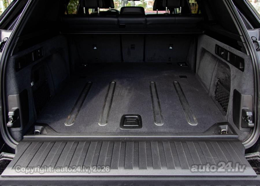 Melns BMW X5 2019 Tallina, ar dzinēja tilpumu 3.00 L un nobraukumu 107 tūkst. km par 52900 €, foto 22 vietnē AUTOMOTO.COM.LV