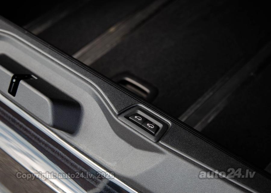 Melns BMW X5 2019 Tallina, ar dzinēja tilpumu 3.00 L un nobraukumu 107 tūkst. km par 52900 €, foto 23 vietnē AUTOMOTO.COM.LV