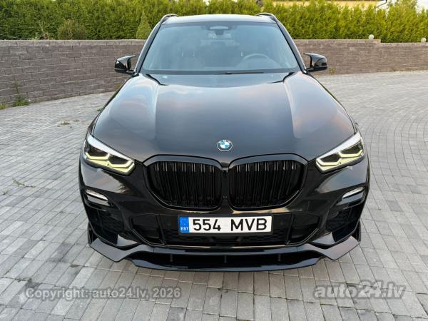 Black BMW X5 2019 in Tartu, with an engine capacity of 3.00 L and mileage of 156 thousand km for 43500 €, photo 10 on AUTOMOTO.COM.LV
