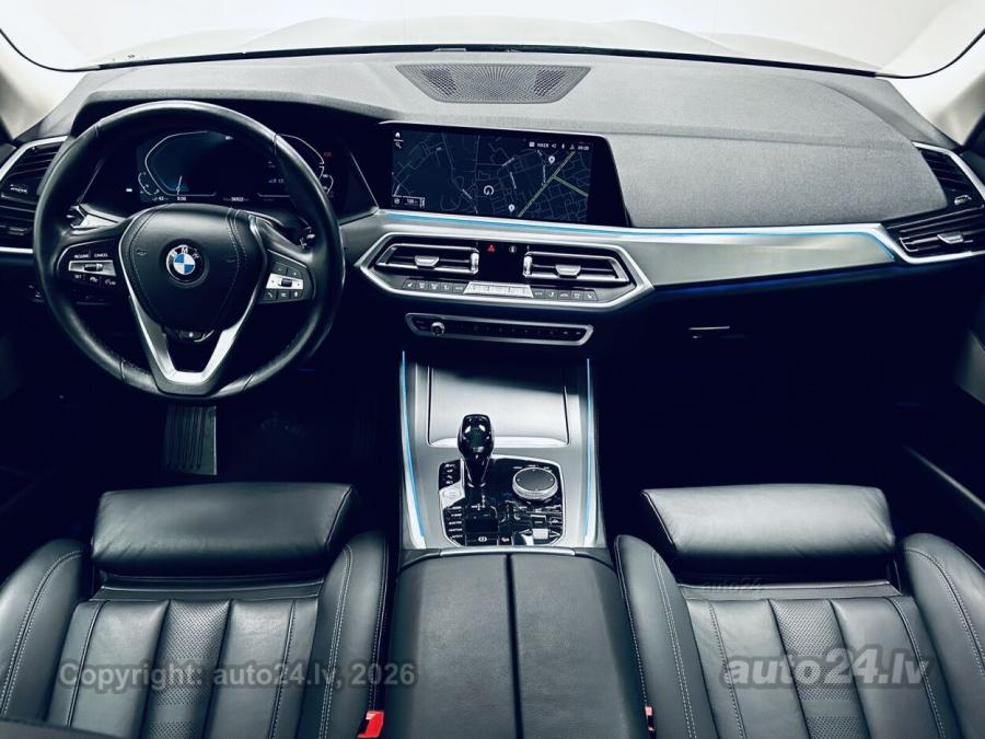 Black BMW X5 2021 in Tallinn, with an engine capacity of 3.00 L and mileage of 58 thousand km for 54900 €, photo 7 on AUTOMOTO.COM.LV