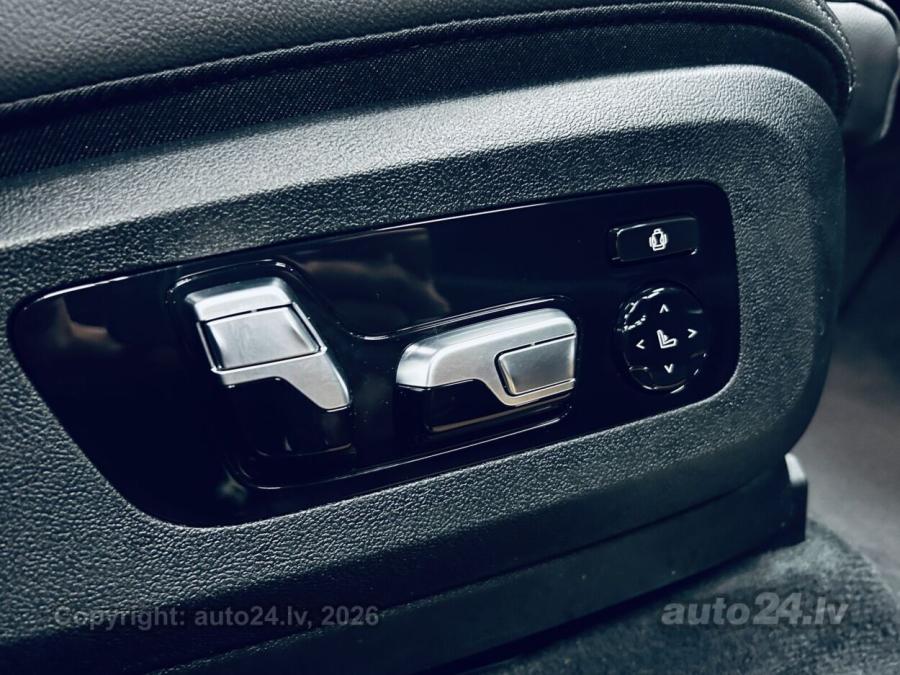 Black BMW X5 2021 in Tallinn, with an engine capacity of 3.00 L and mileage of 58 thousand km for 54900 €, photo 16 on AUTOMOTO.COM.LV