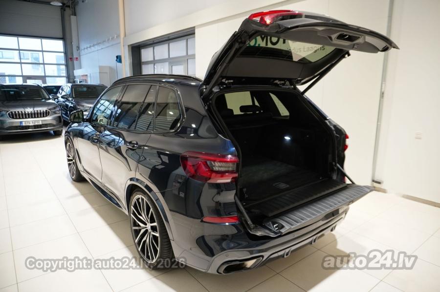 Melns BMW X5 2021 Tallina, ar dzinēja tilpumu 3.00 L un nobraukumu 143 tūkst. km par 54000 €, foto 7 vietnē AUTOMOTO.COM.LV